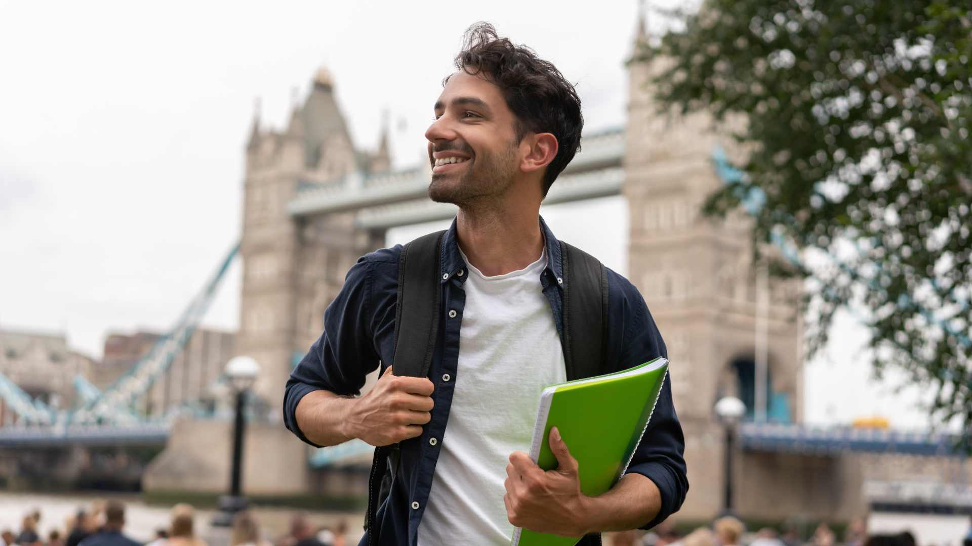 Top 10 Student Loan Companies in London | Education Finance