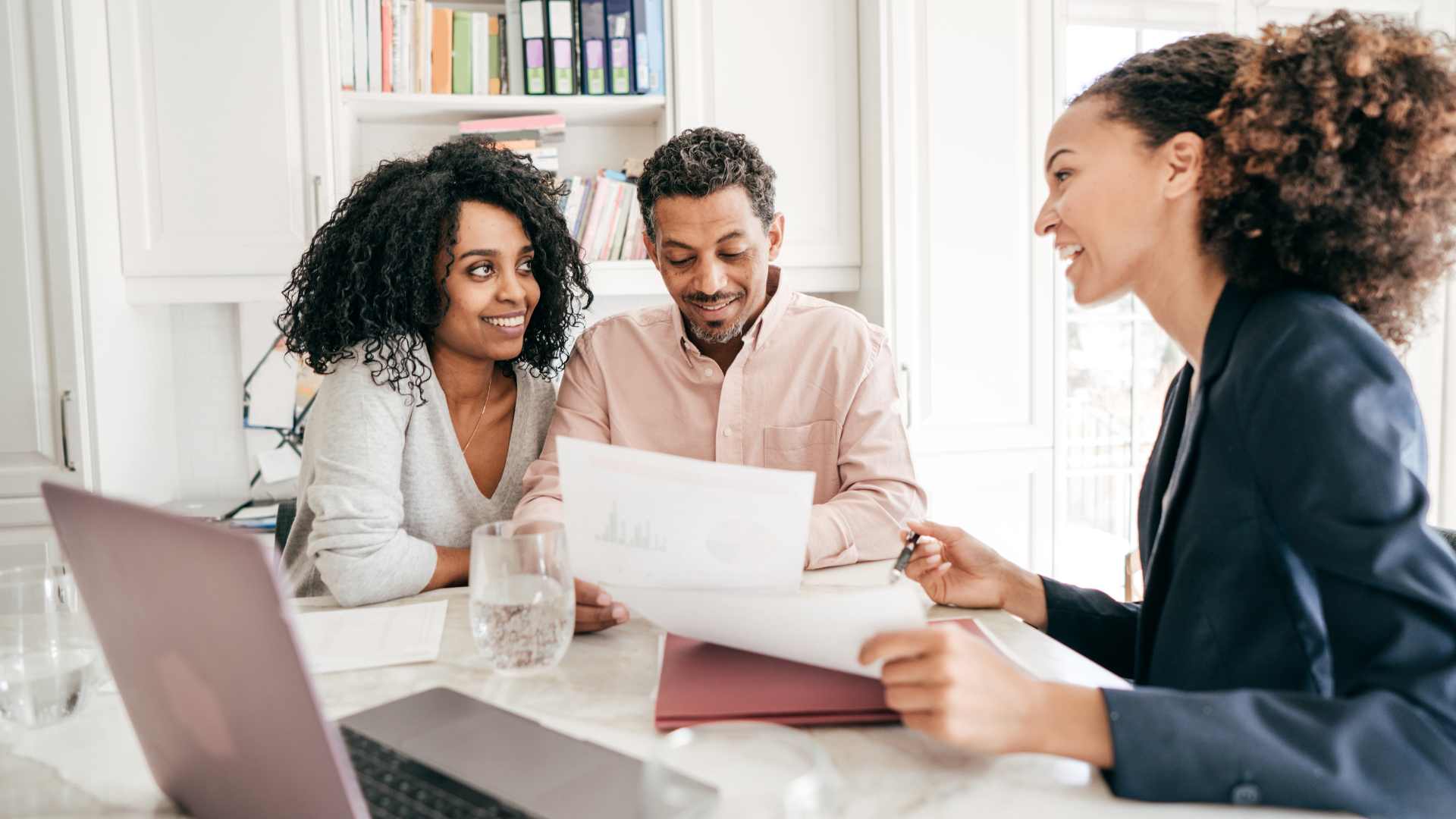 Top 10 Student Loan Companies in London | Education Finance