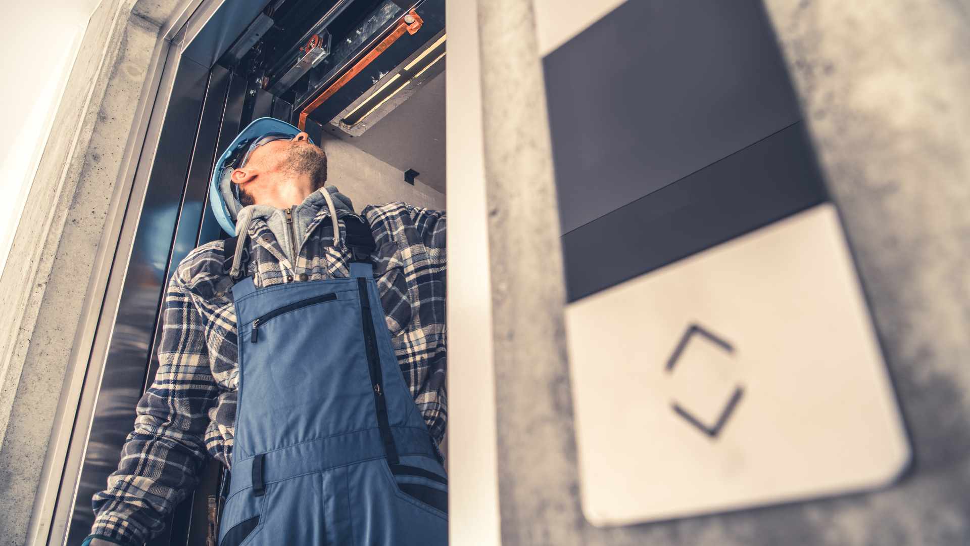 Top 10 Lift and Elevator Companies in London | Safe Lifting