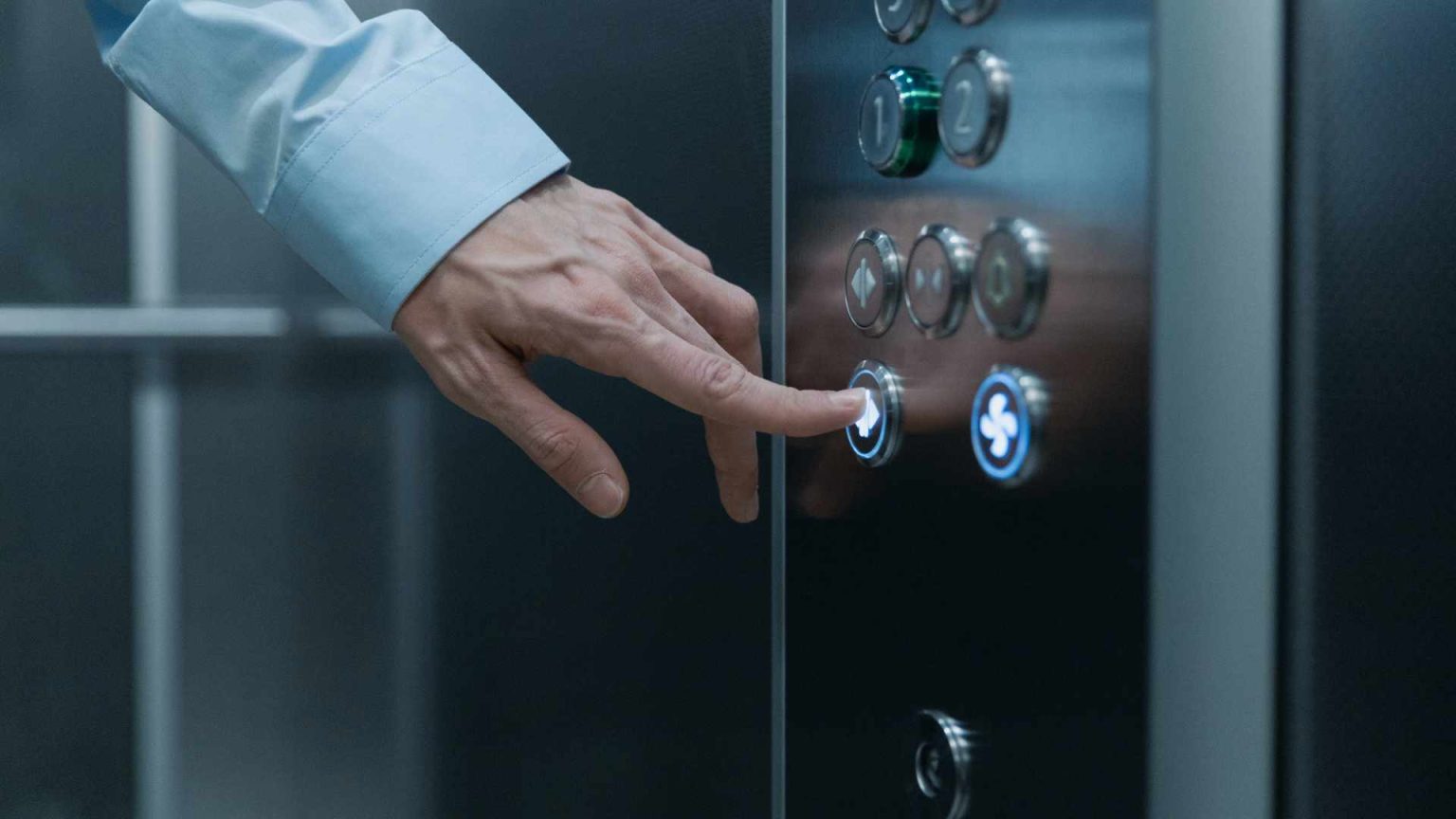 Top 10 Lift and Elevator Companies in London | Safe Lifting