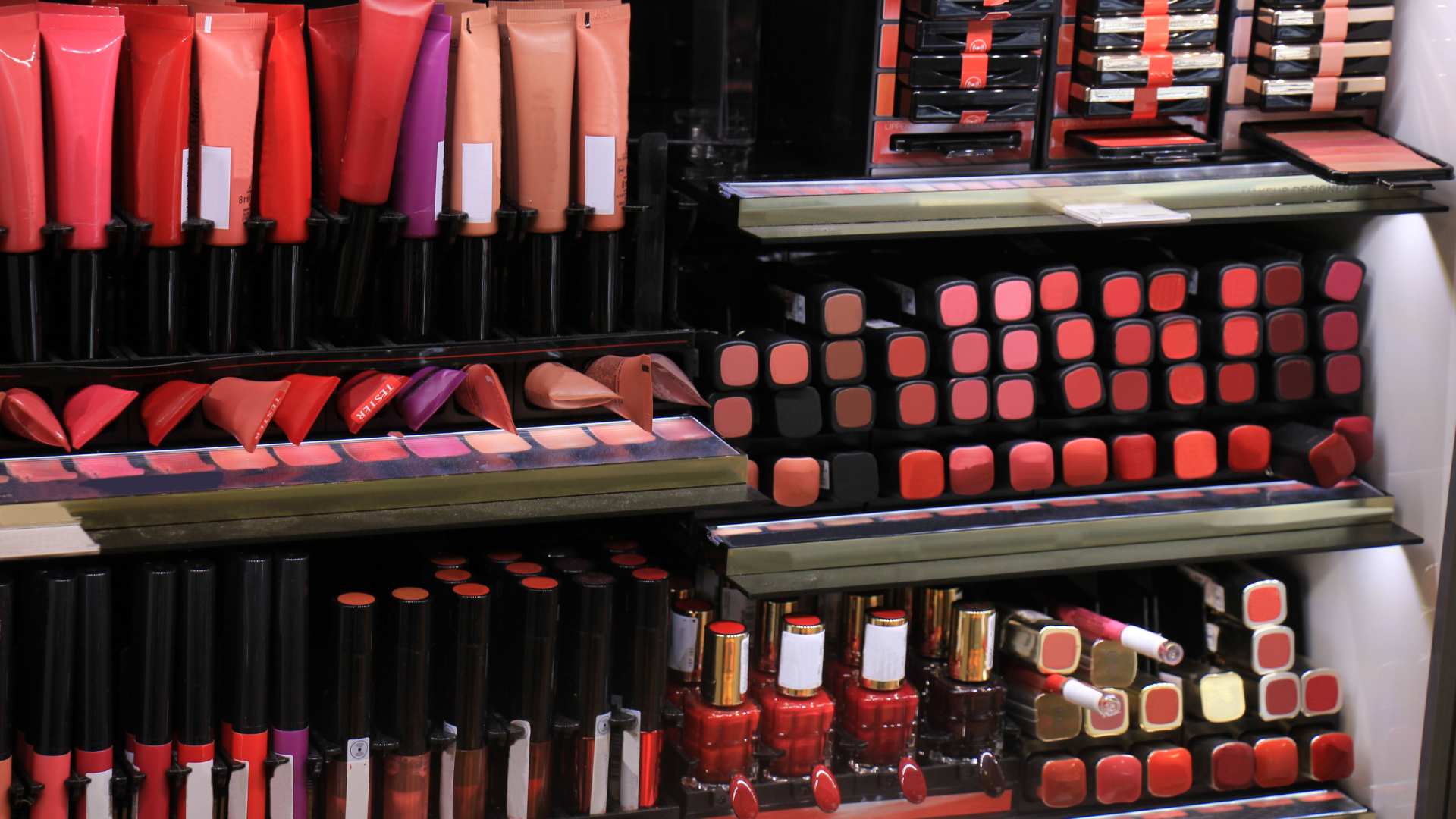 Top 10 Cosmetics Companies in London | Beauty Products